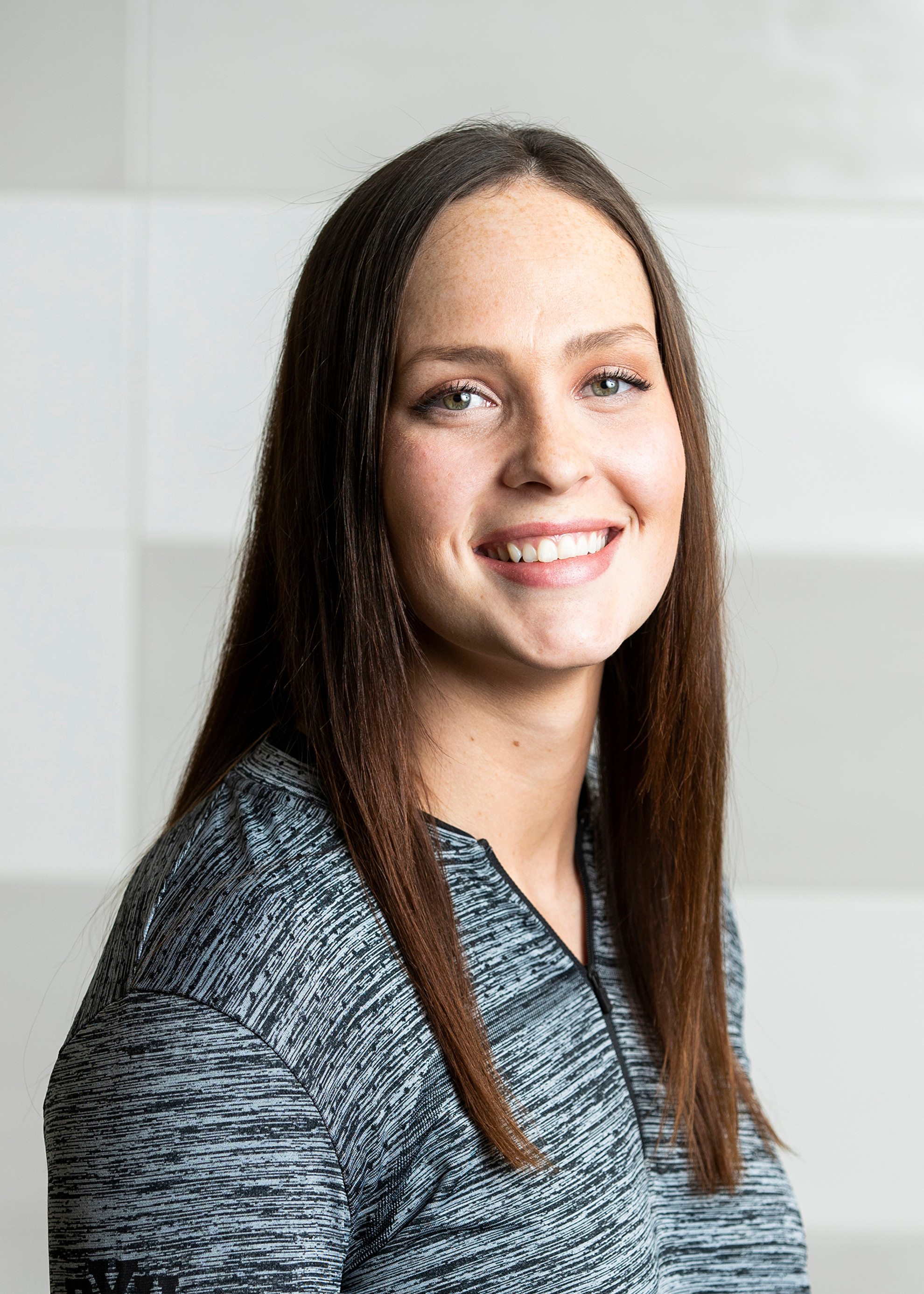Ellie Thornbrue Brinton - Women's Swimming & Diving 2017-2018 - BYU ...