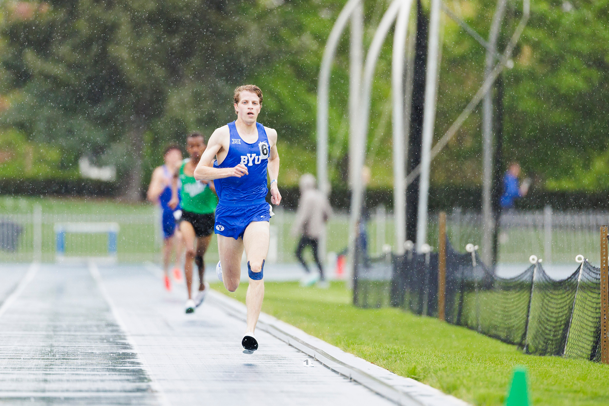 Troutner breaks 5,000-meter facility record on opening day of Robison ...