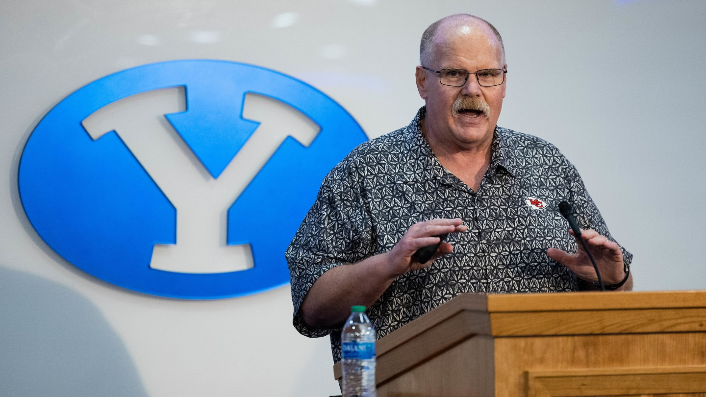 Andy Reid keynotes BYU coaches clinic - BYU Athletics - Official ...