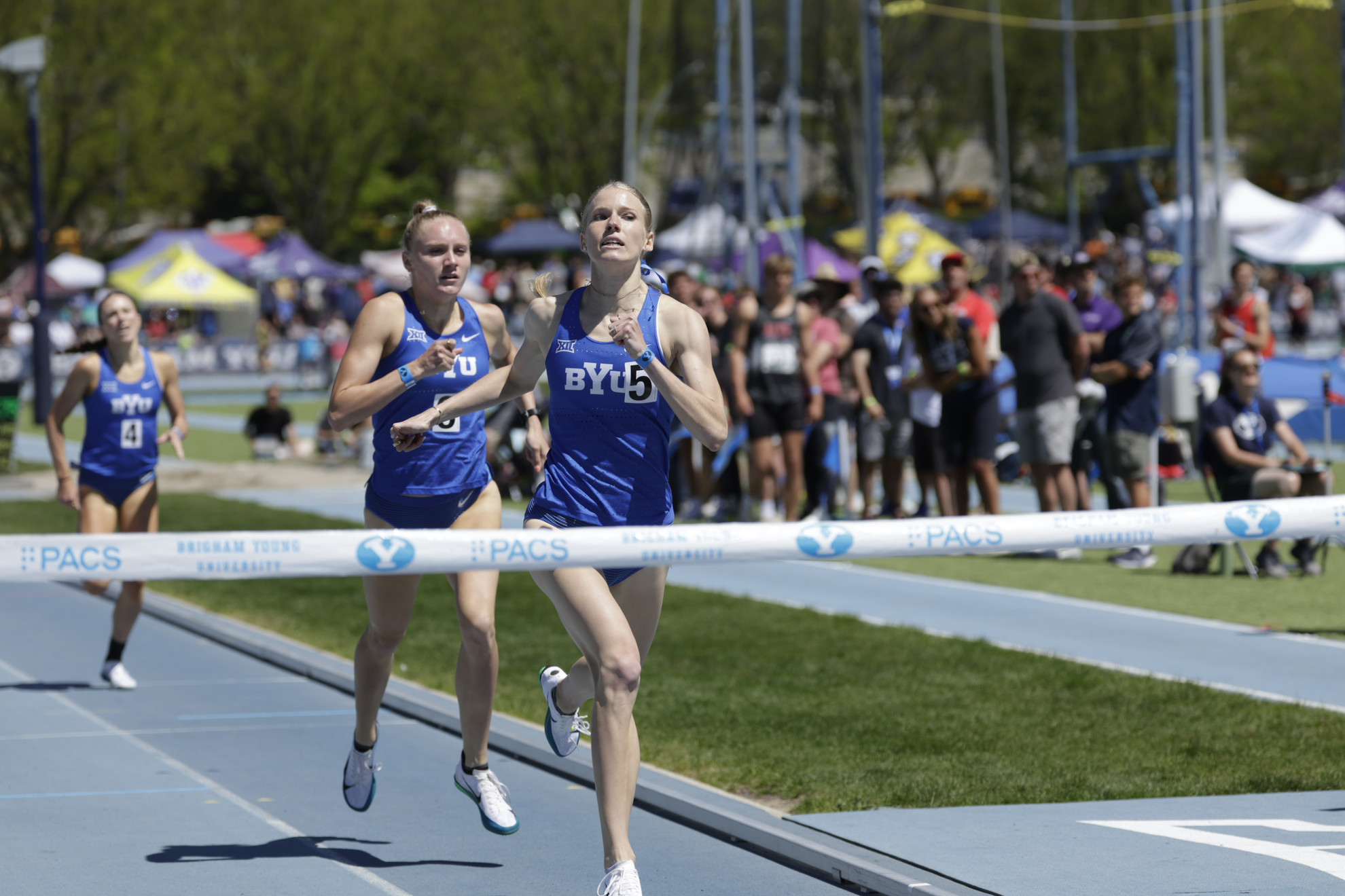 Hunter breaks 36-year-old 800m Facility Record - BYU Athletics ...