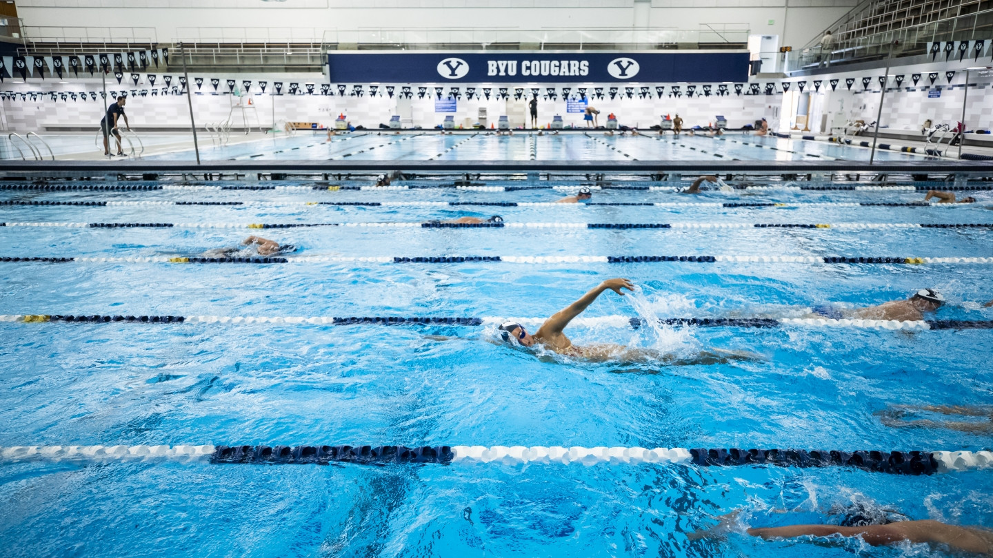 BYU Swim and Dive Begin Practice in New Pool - BYU Athletics - Official ...