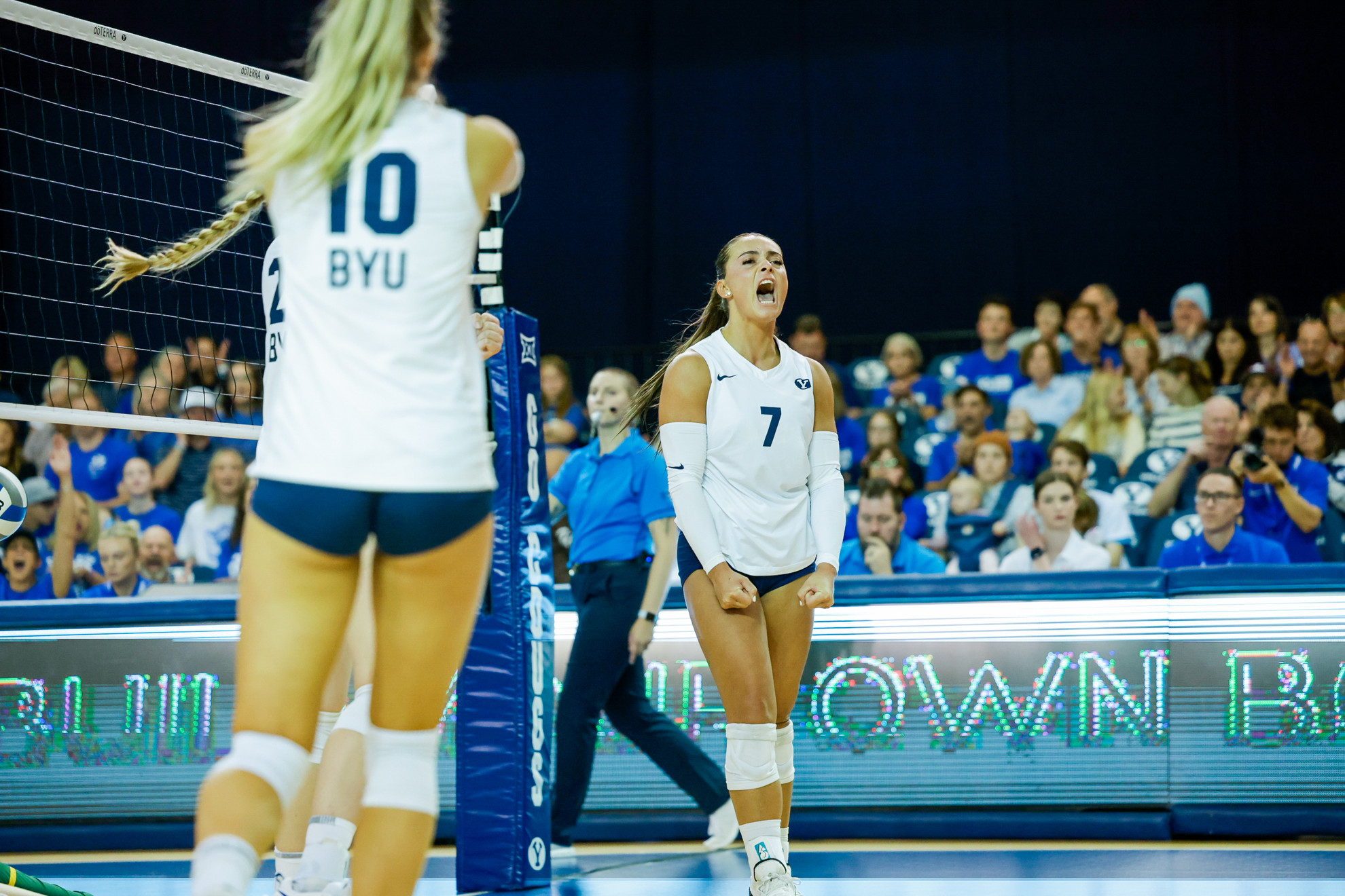 No. 10 Cougars sweep No. 18 Baylor as Bower surpasses 4,000 career ...