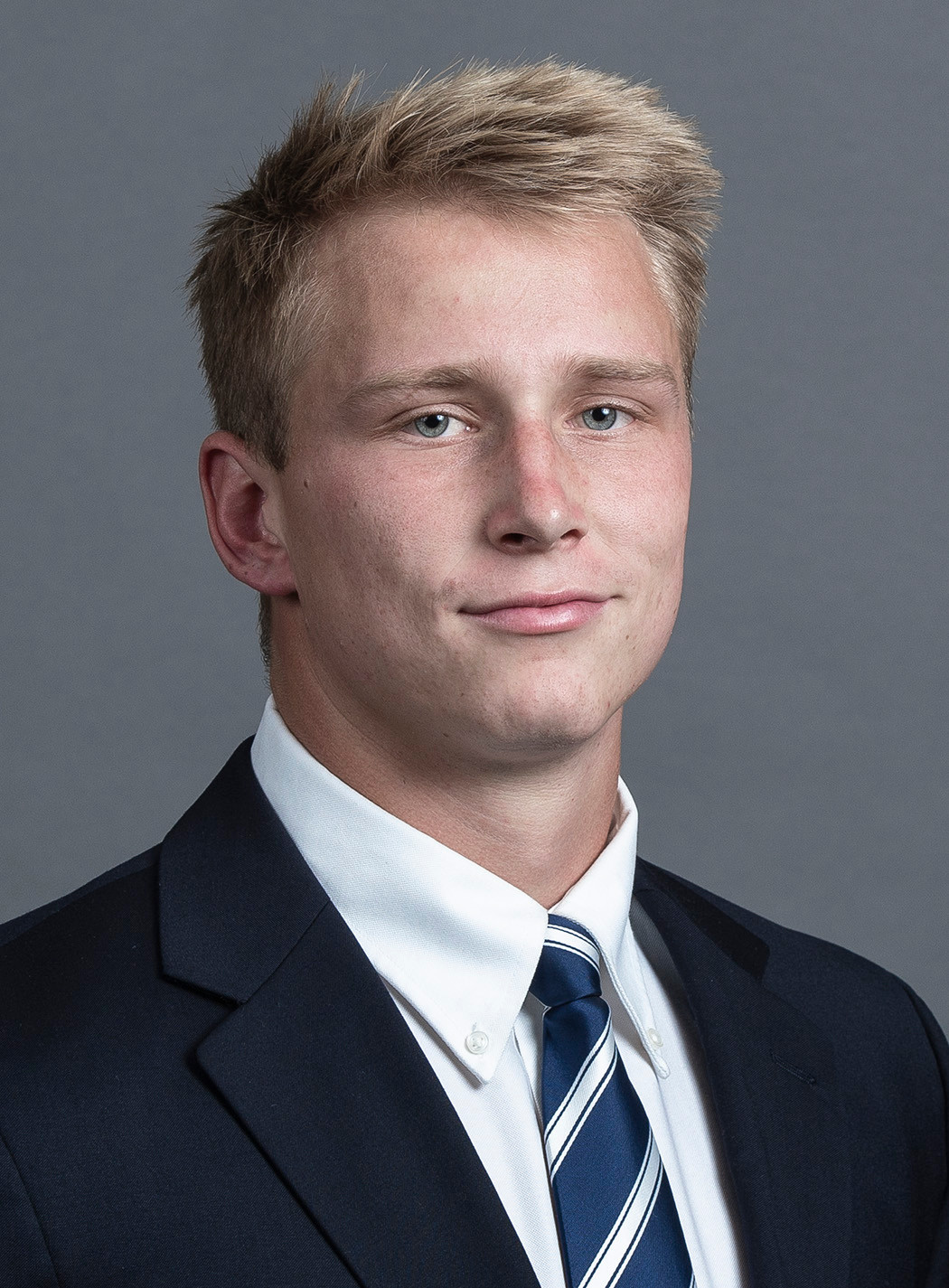 Jackson McChesney - Football 2019 - BYU Athletics - Official Athletics ...