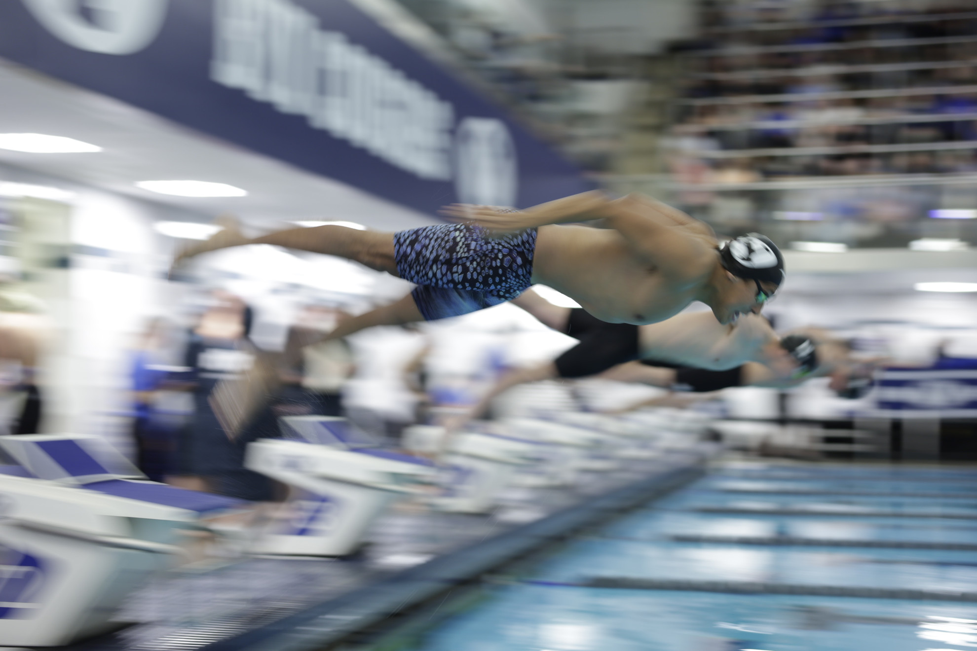 Mousser breaks pool record in day one of Air Force / CMU Double Dual ...