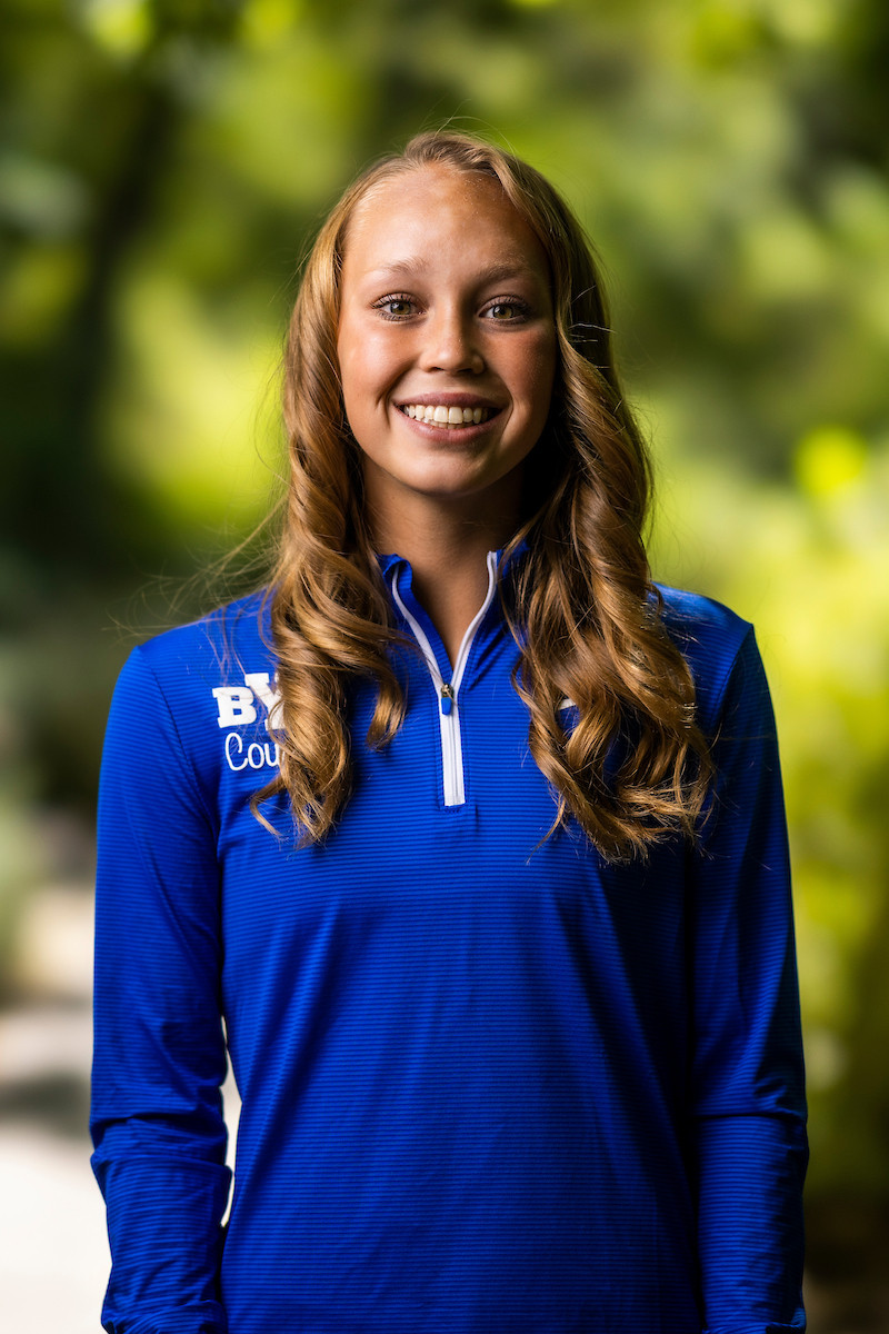 Jenna Hutchins - Women's Cross Country 2022 - BYU Athletics - Official ...